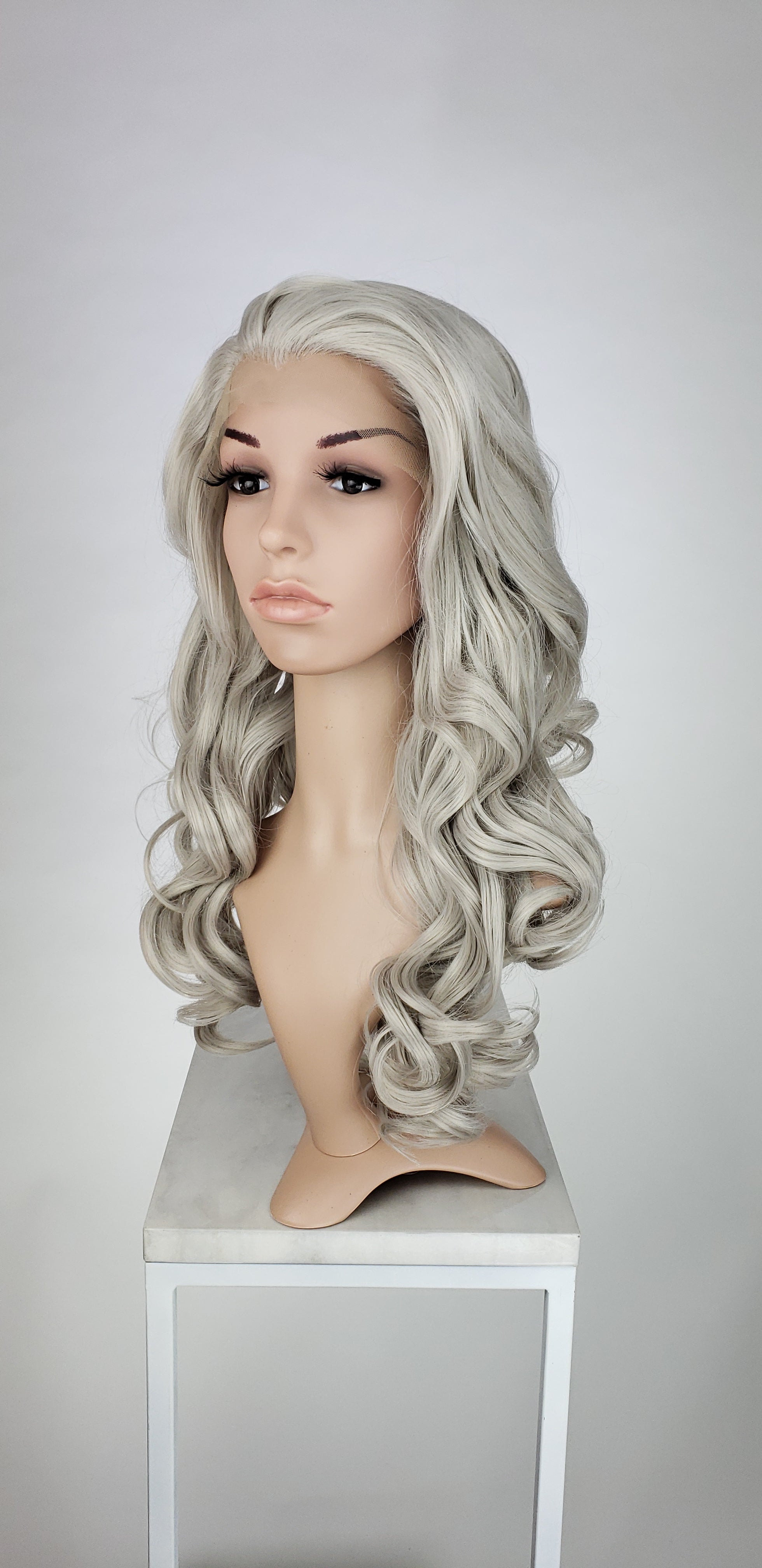 Kat True Silver - Natural Plus Series – Pose Wigs