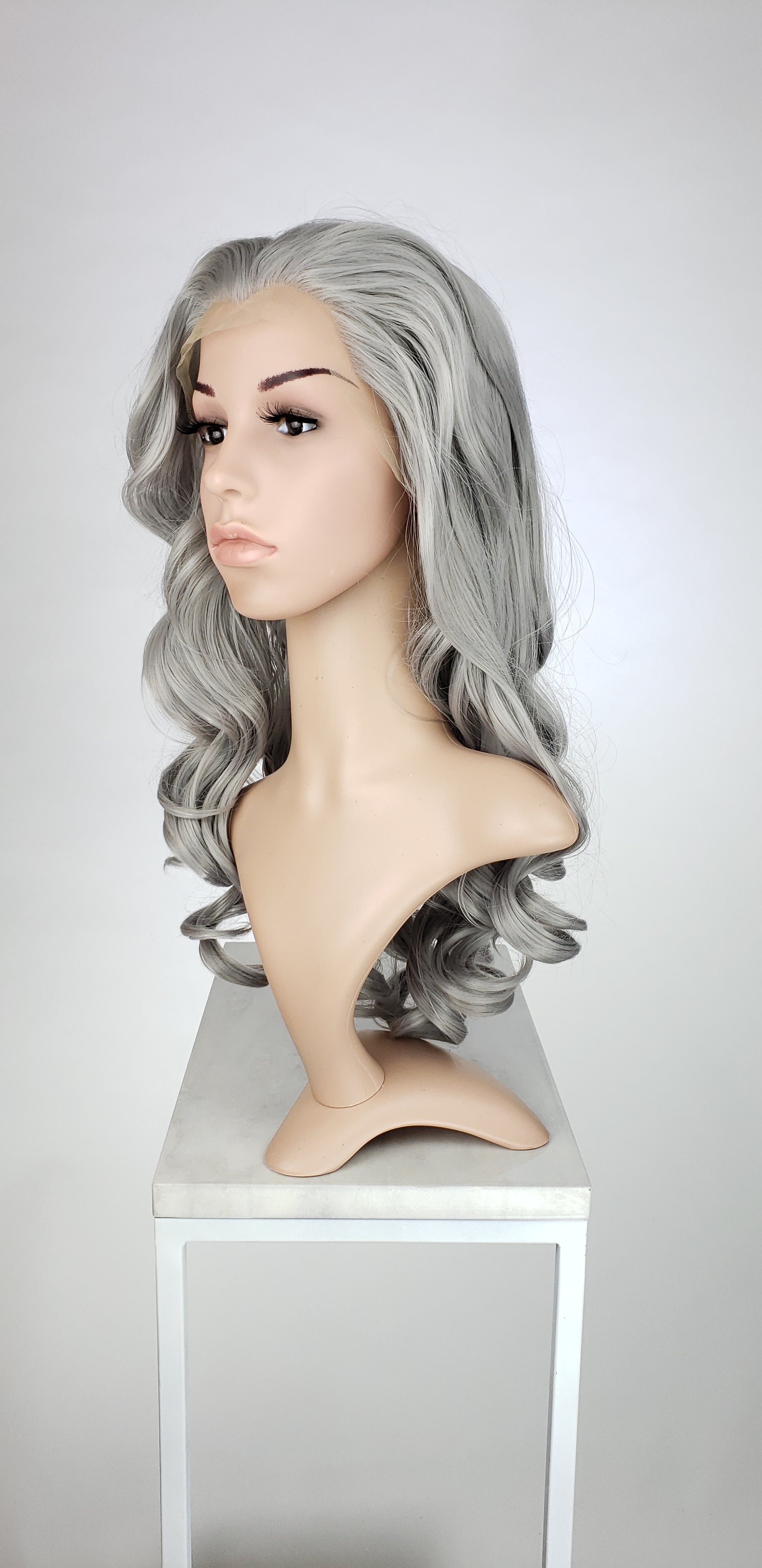 Kat Steel Grey - Lace Front Wig – Pose Wigs